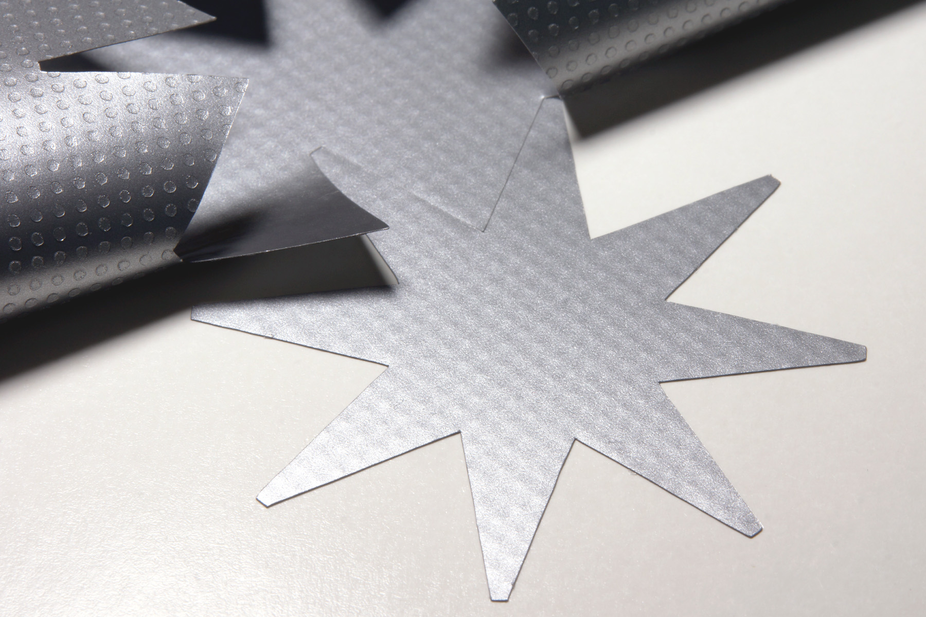 NESCHEN new gold and silver solvoprint® easy dot®-films ready for the ...